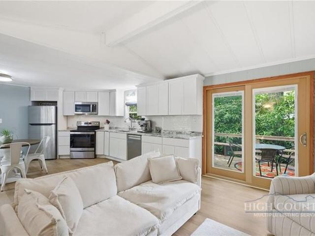 182 Fair Park Dr, Blowing Rock, NC 28605