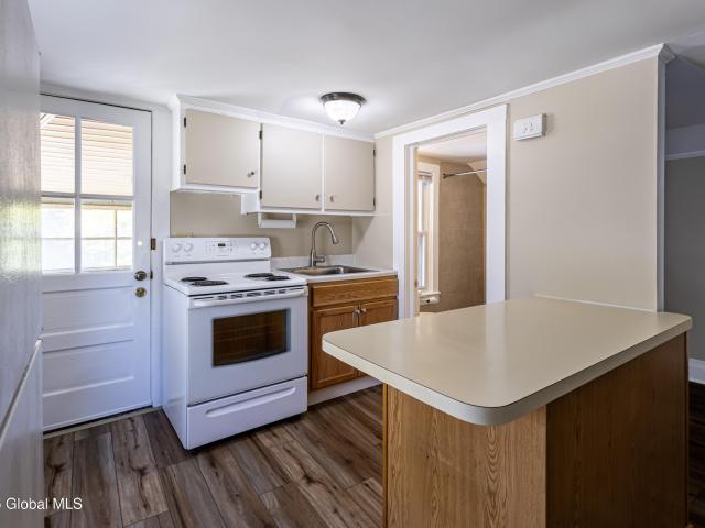 182 Kingsley Road 2B #