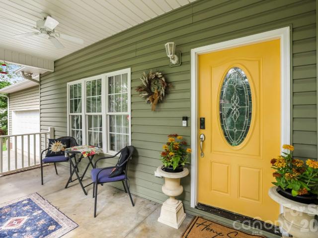 182 Hutchins Drive