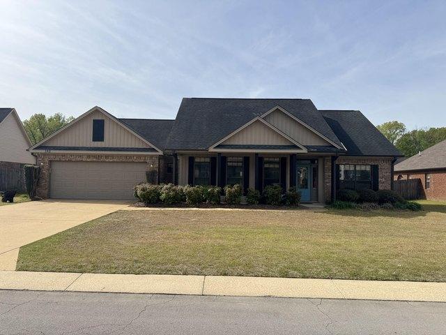 182 Ivywood Cv, Saltillo, MS 38866