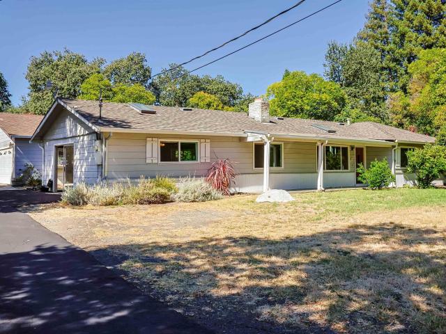 182 La Questa Dr