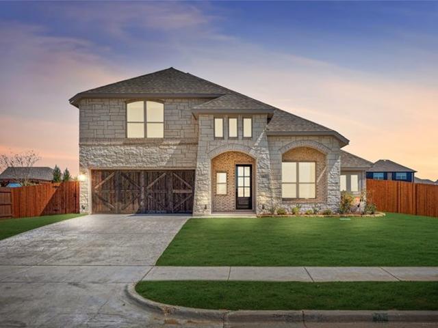 182 Memory Ln, Waxahachie, TX 75165