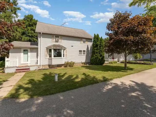 182 N 7 MILE RD, LINWOOD, MI 48634 Single Family Residence For.