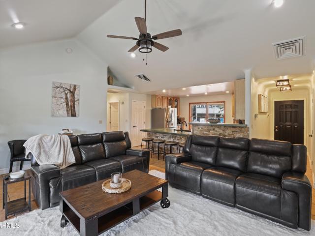 182 n helen drive