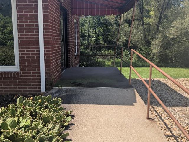 182 Socialville Ln