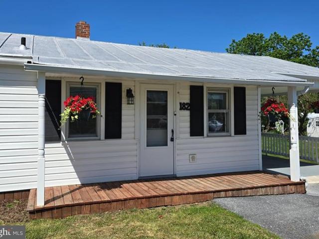 182 Shenandoah St, Mount Jackson, VA 22842