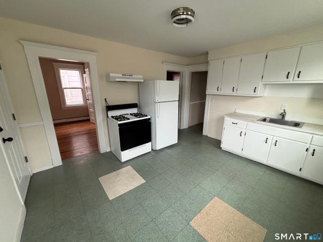 182 Sheridan St, Unit 2, Bridgeport, CT 06610 | MLS #24164 | Compass