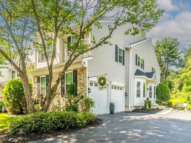 182 Portsmouth Cir, Glen Mills, PA 19342