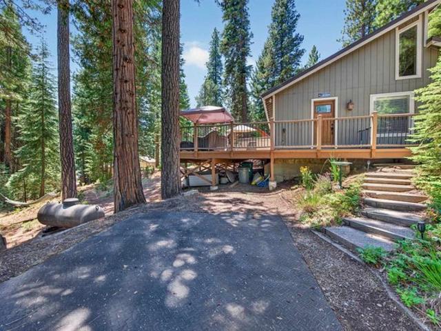182 Peninsula Dr, Lake Almanor, CA 96137