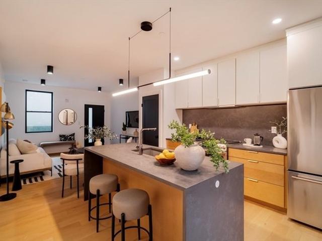 182 Tremont St Apt 2, Somerville, MA 02143