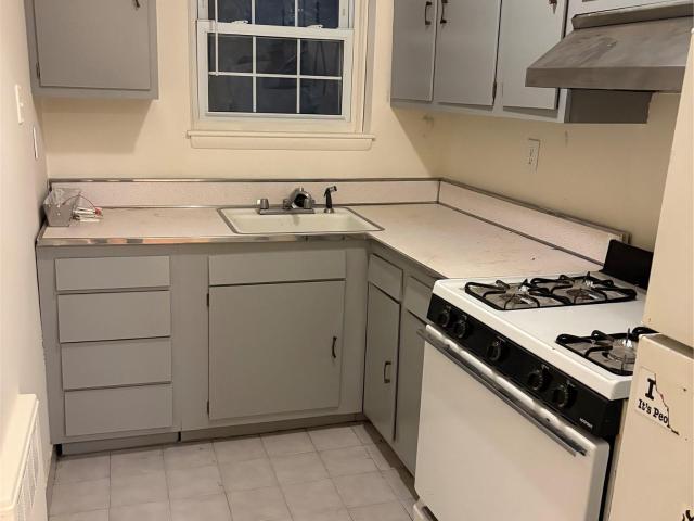 182 Unit #B4 Brook Street