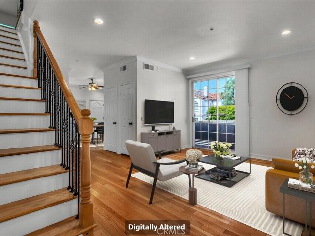 18347 Saticoy St, Unit 39, Reseda, CA 91335 | MLS #SR26065 | Compass