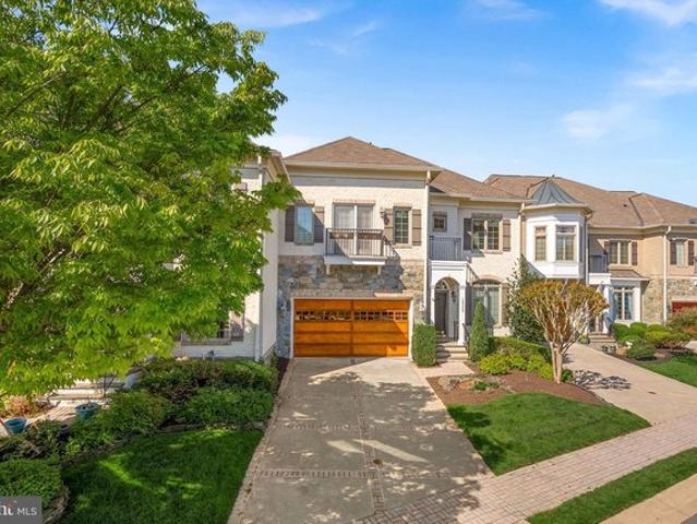 18349 Fairway Oaks Sq, Leesburg, VA 20176