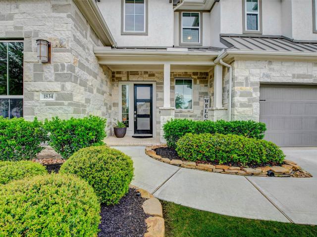 1834 Brooking Hill Court