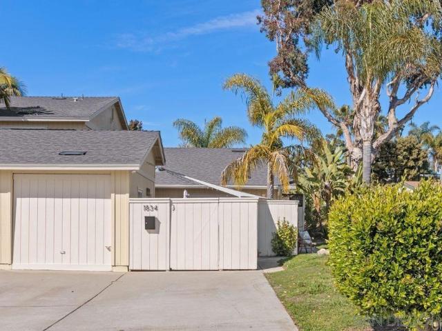 1834 Eastwood Lave