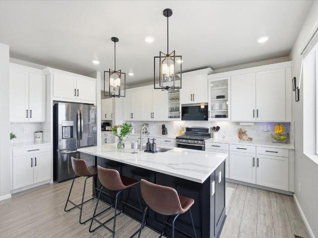1834 S De Gaulle Ct, Aurora, CO 80018 | MLS #1060