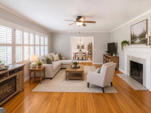 1834 Waverland Circle