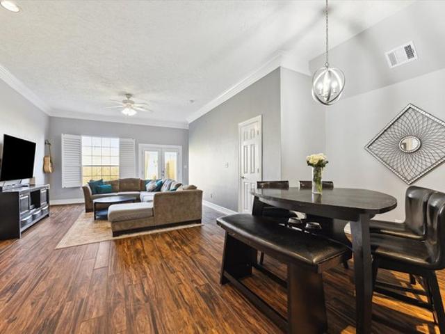 1834 Woodvine Dr, Houston, TX 77055