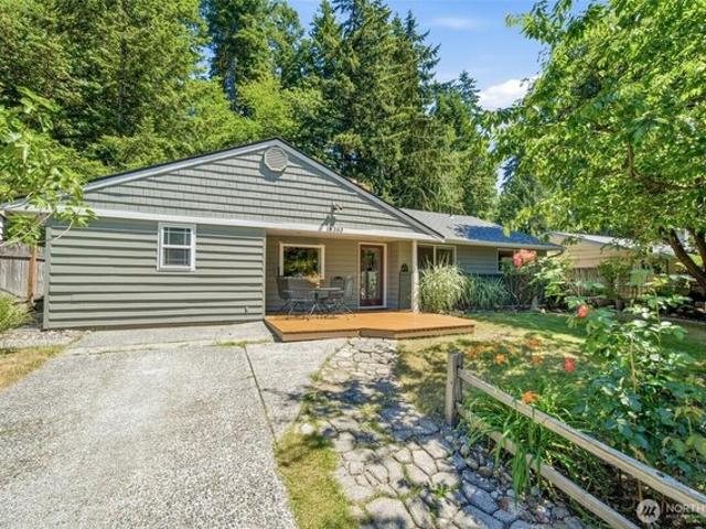 18350 Evanston Ave N, Shoreline, WA 98133