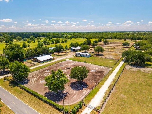 18350 SE 42nd Pl, Morriston, FL 32668