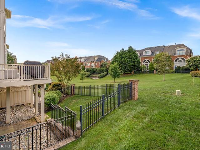 18357 Eagle Point Square