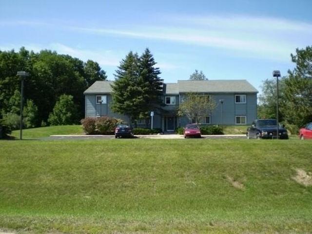 1835 Apartment Dr, Traverse City, MI 49696