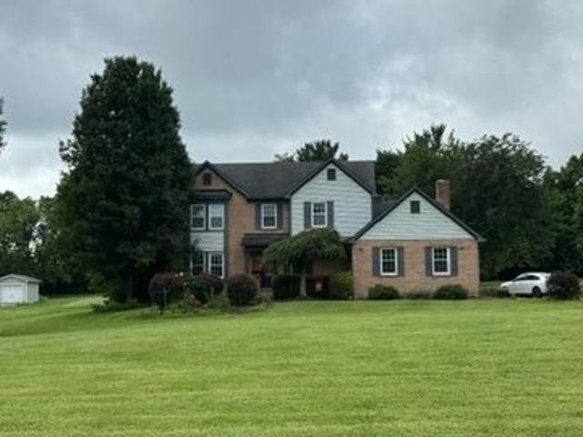 1835 Chardonnay Dr, Hamilton Township, OH 45152