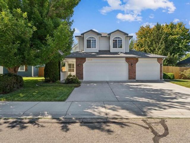 1835 E Meadowgrass St, Meridian, ID 83646