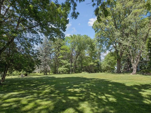1835 Hunter Ln, Mendota Heights, MN 55118 | MLS #7048
