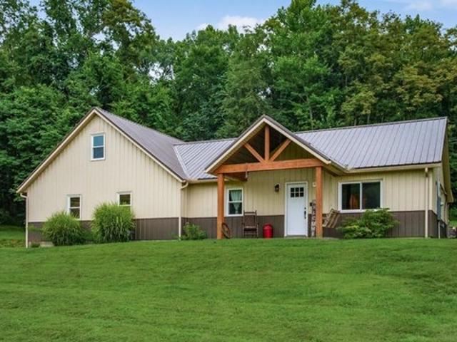 1835 Lutz Ln, Zanesville, OH 43701