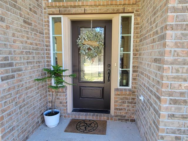 1835 Pembrook Cir, Conroe, TX 77301 | MLS #27124 | Compass