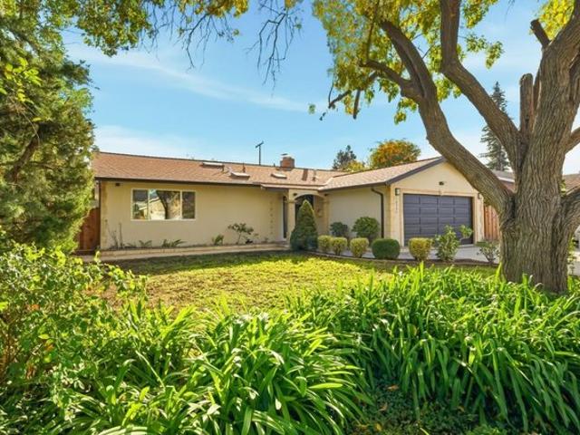 18360 Purdue Dr, Saratoga, CA 95070