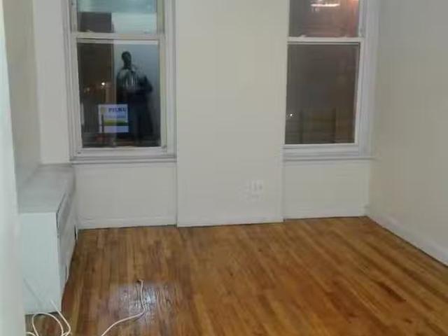 18366060 1341 Fulton St #2nd FL