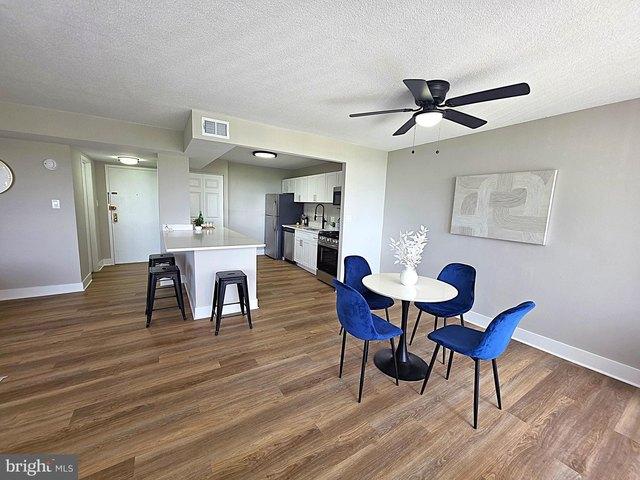 1836 Metzerott Rd Apt 706, Hyattsville, MD 20783