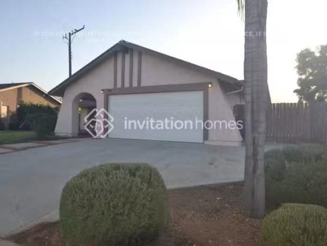 1836 Bern Dr, Corona, CA 92882
