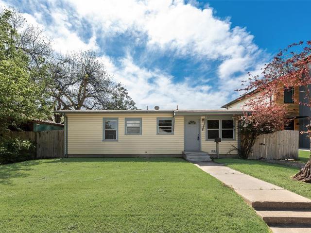 1836 Carver Ave, Fort Worth, TX 76102 | MLS #21228 | Compass