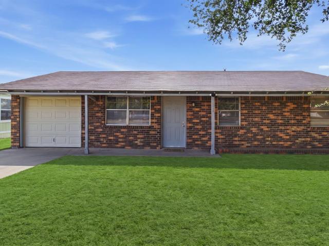 1836 Coral Rd, Pelican Bay, TX 76020 | MLS #21187