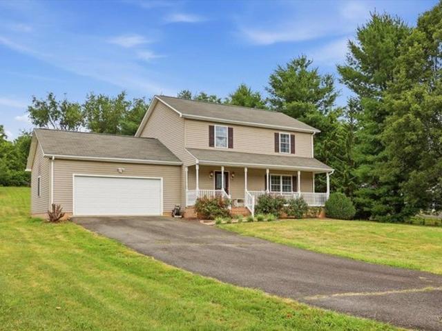 1836 Harvard Rd, Waynesboro, VA 22980