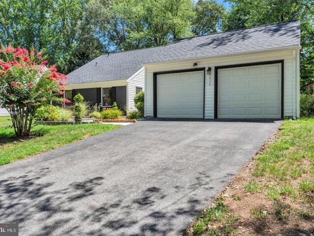 1836 Ralston Pl, Crofton, MD 21114