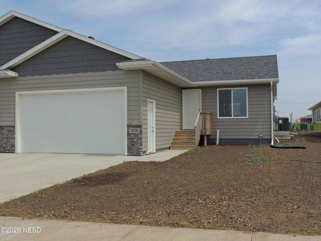 1836 4th St NW, Watertown, SD 57201