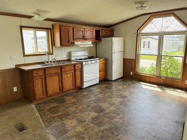18376 Saint Joseph Ave Unit 218, Big Rapids, MI 49307