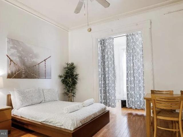 1837 Chestnut St, Philadelphia, PA 19103