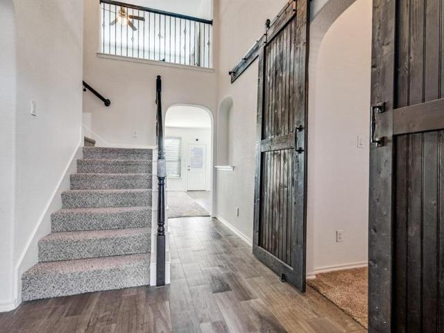 1837 Finch Trail