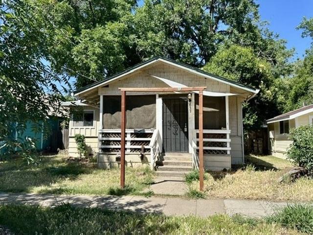 1837 Hemlock St, Chico, CA 95928