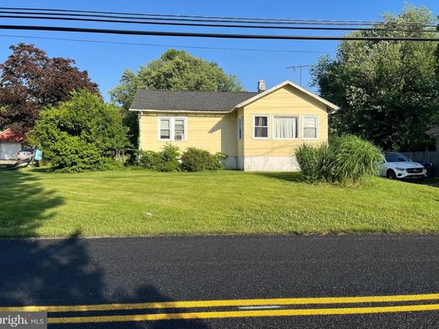 1837 Larkin Rd, Upper Chichester, PA 19061