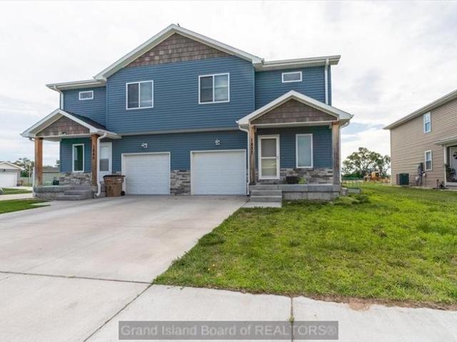 1837 Peach St, Grand Island, NE 68801