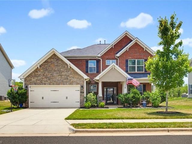 1837 Ridge Creek Dr, Kernersville, NC 27284
