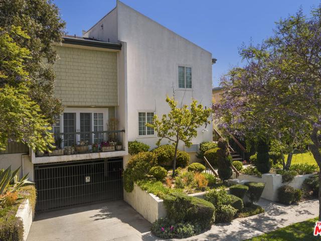 1837 11th St, Unit 3, Santa Monica, CA 90404 | MLS #26742 | Compass