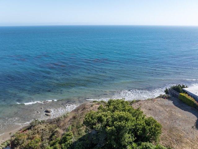 1837 1/2 El Camino De La Luz, Santa Barbara, CA 93109