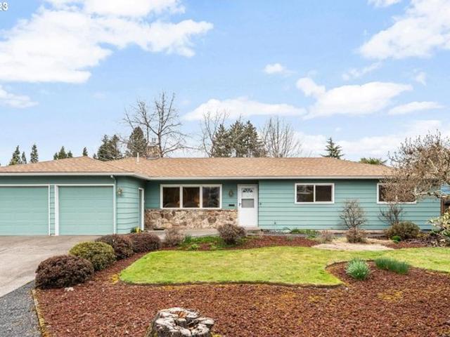 18385 SW Division St, Aloha, OR 97078